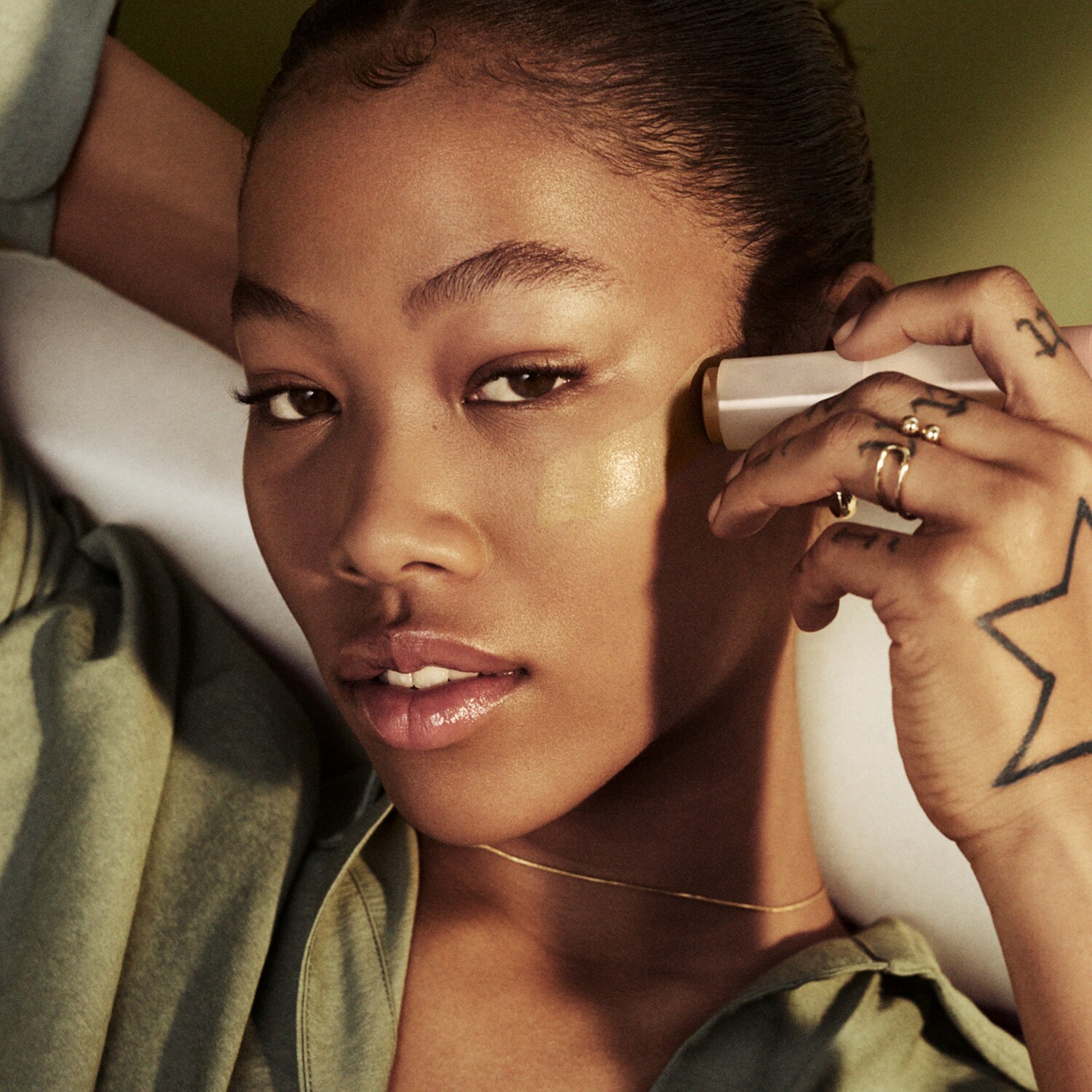 Eaze Drop Blur + Smooth Tint Stick - Base de maquillaje en stick de ...