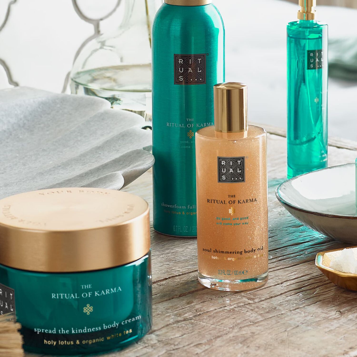 The Ritual of Karma Shimmering Body Oil - Aceite corporal iluminador de ...