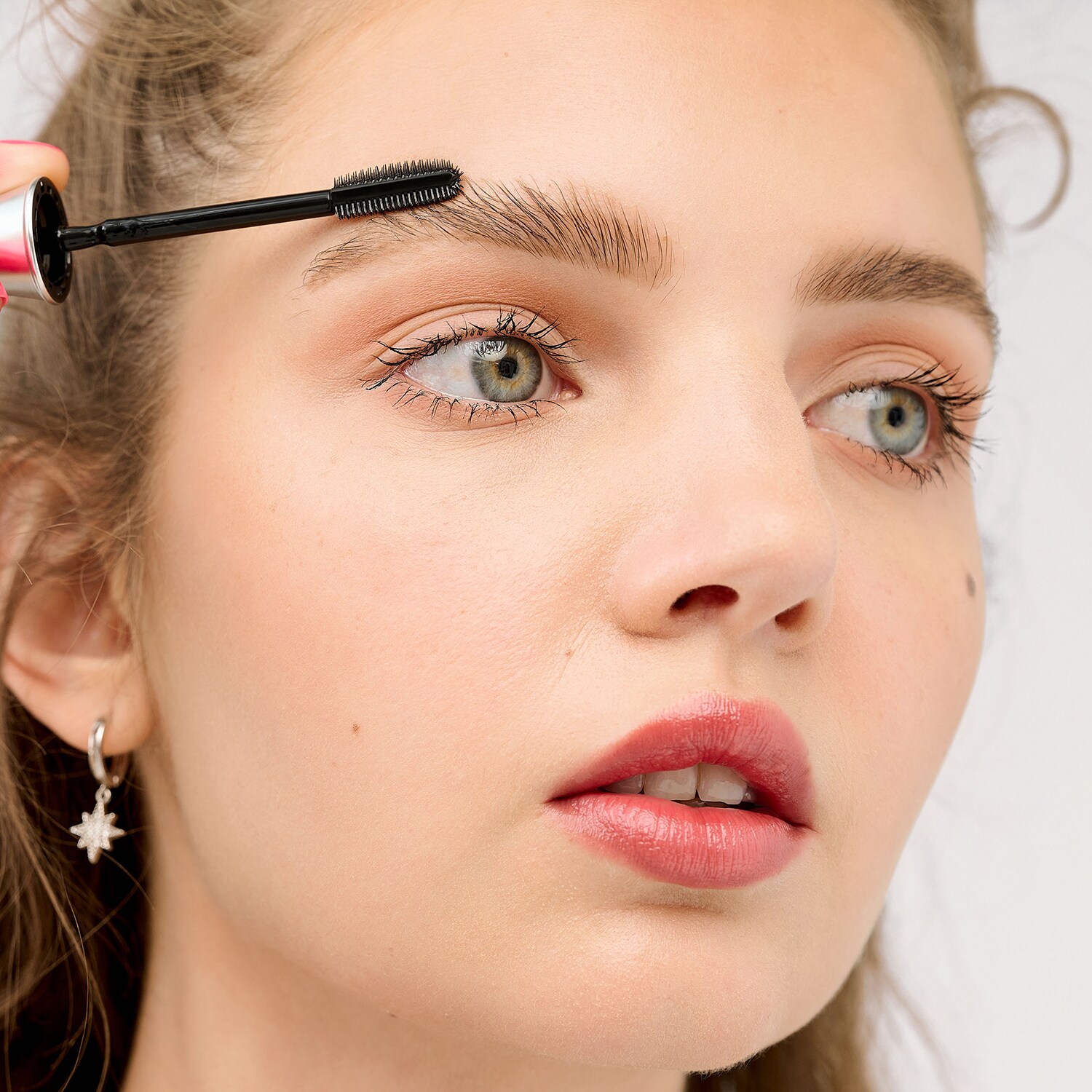 24-HR Brow Setter - Gel fijador de cejas transparente de Benefit ...