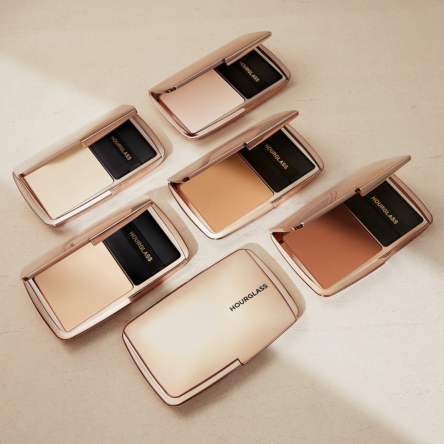 Airbrush Pressed Powder - Polvos compactos de Hourglass ≡ SEPHORA